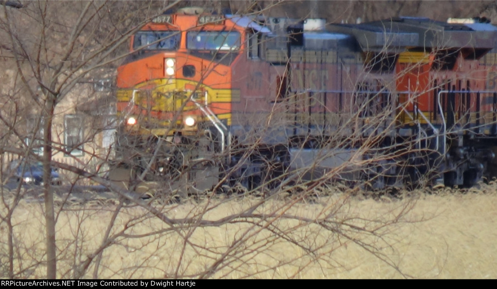 BNSF 4877